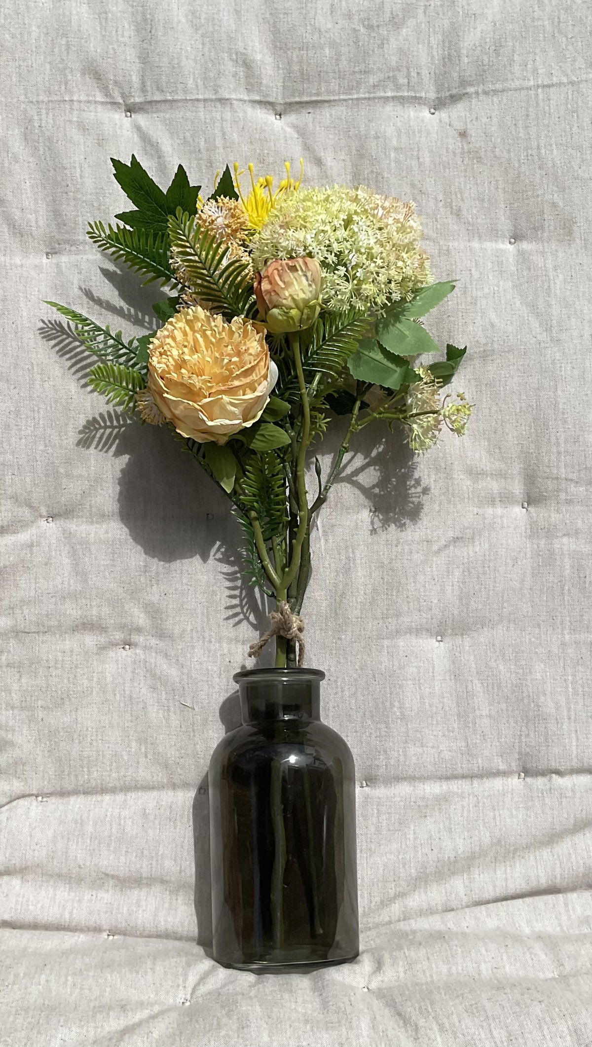 Speedtsberg, Kunstig mix buket, gul, H55cm. - Kunstige planter ...